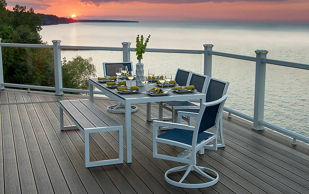 Trex Transcend® Composite Deck Railing | Trex