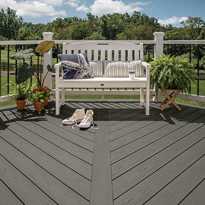 Shop Trex Enhance® Composite Decking in Clam Shell | Trex