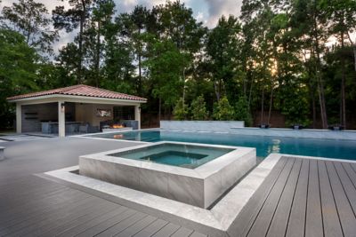 Poolside Luxury with Regal Pools | Trex