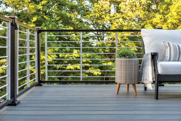 Deck Railing Ideas Picture Gallery | Trex