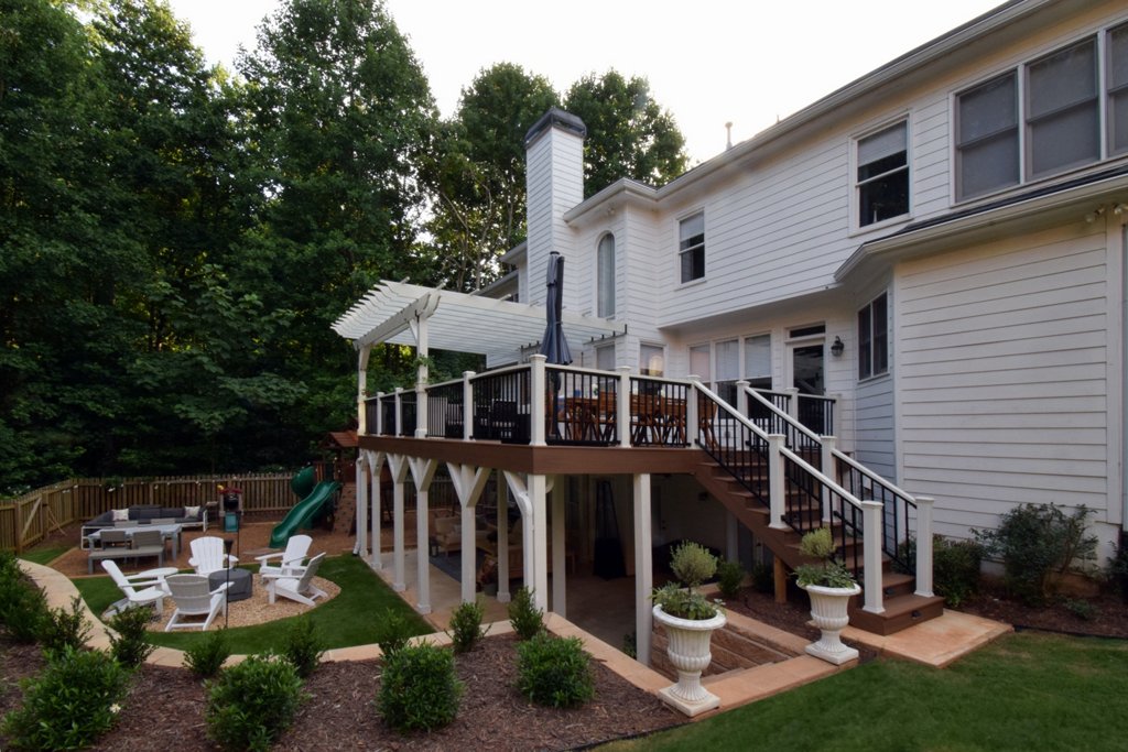 Deck Over Walkout Basement Custom Aluminum Walkout Basement Railing